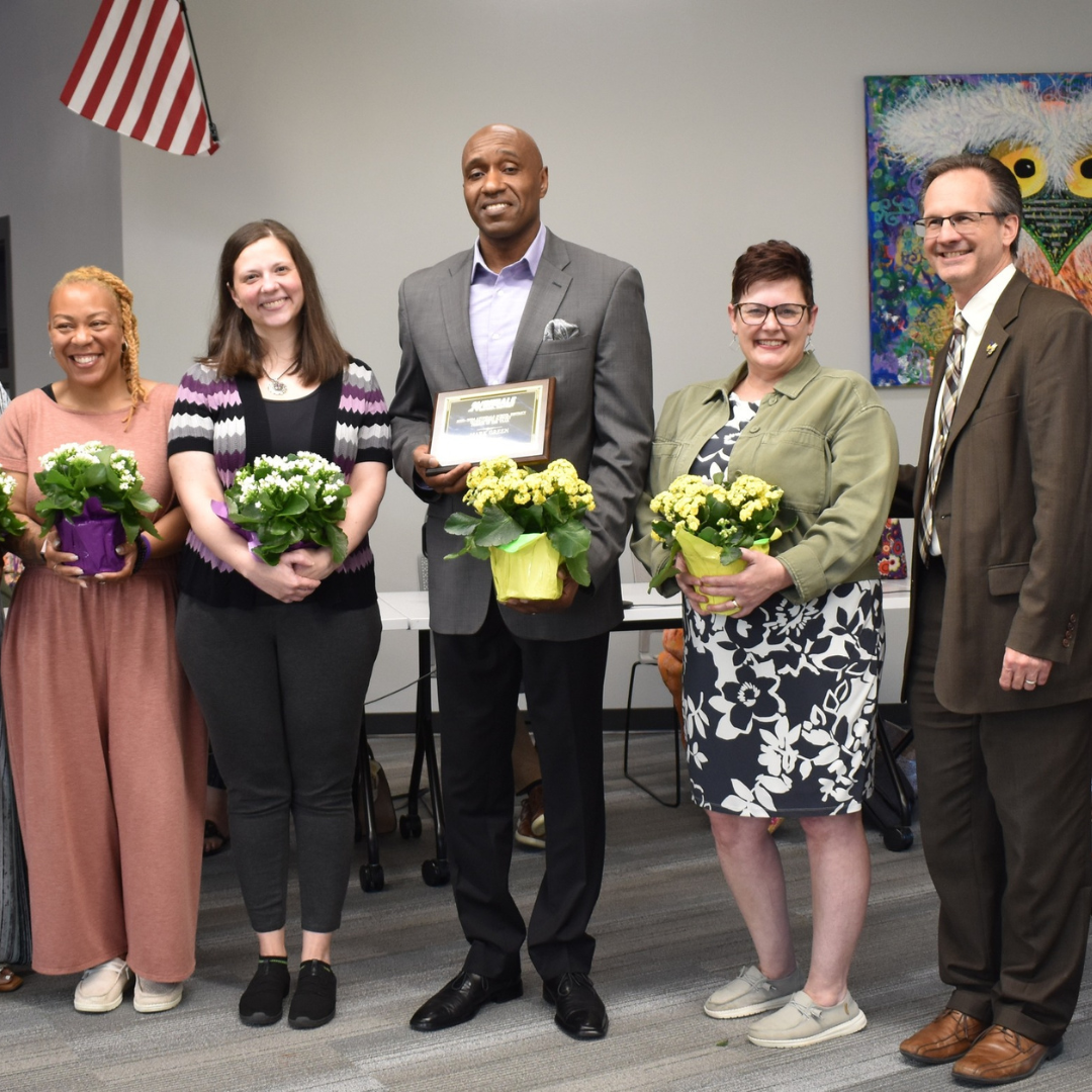 Departments - About - Avondale School District